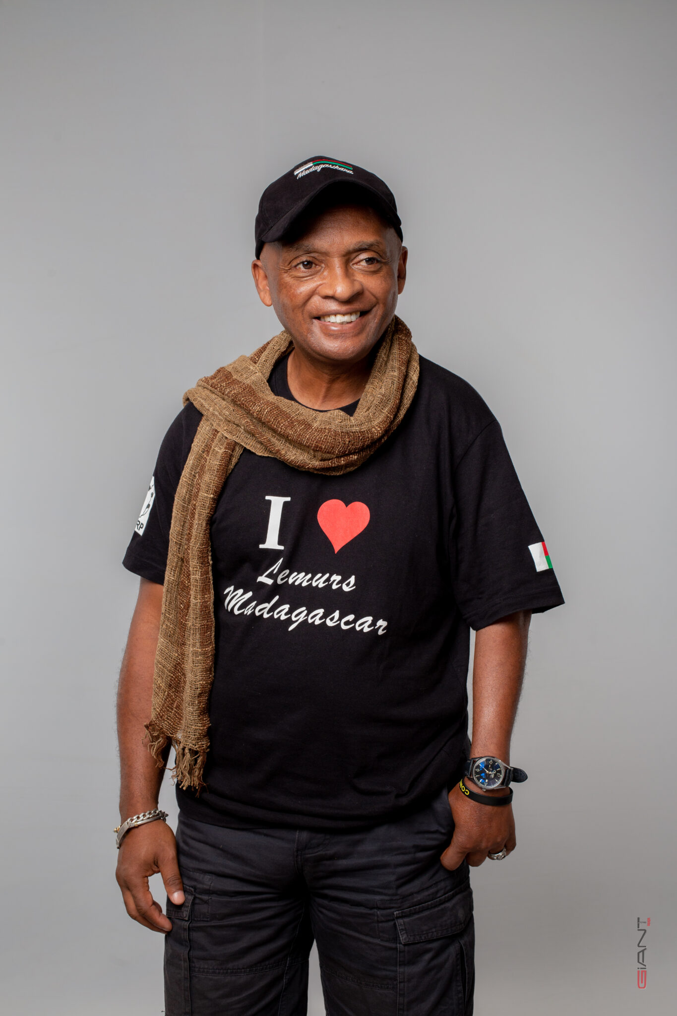 CNN profiles Seacology Prize recipient Jonah Ratsimbazafy - Seacology